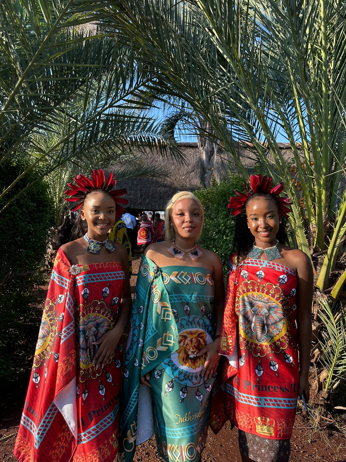 Emakhosatana – Luvuno