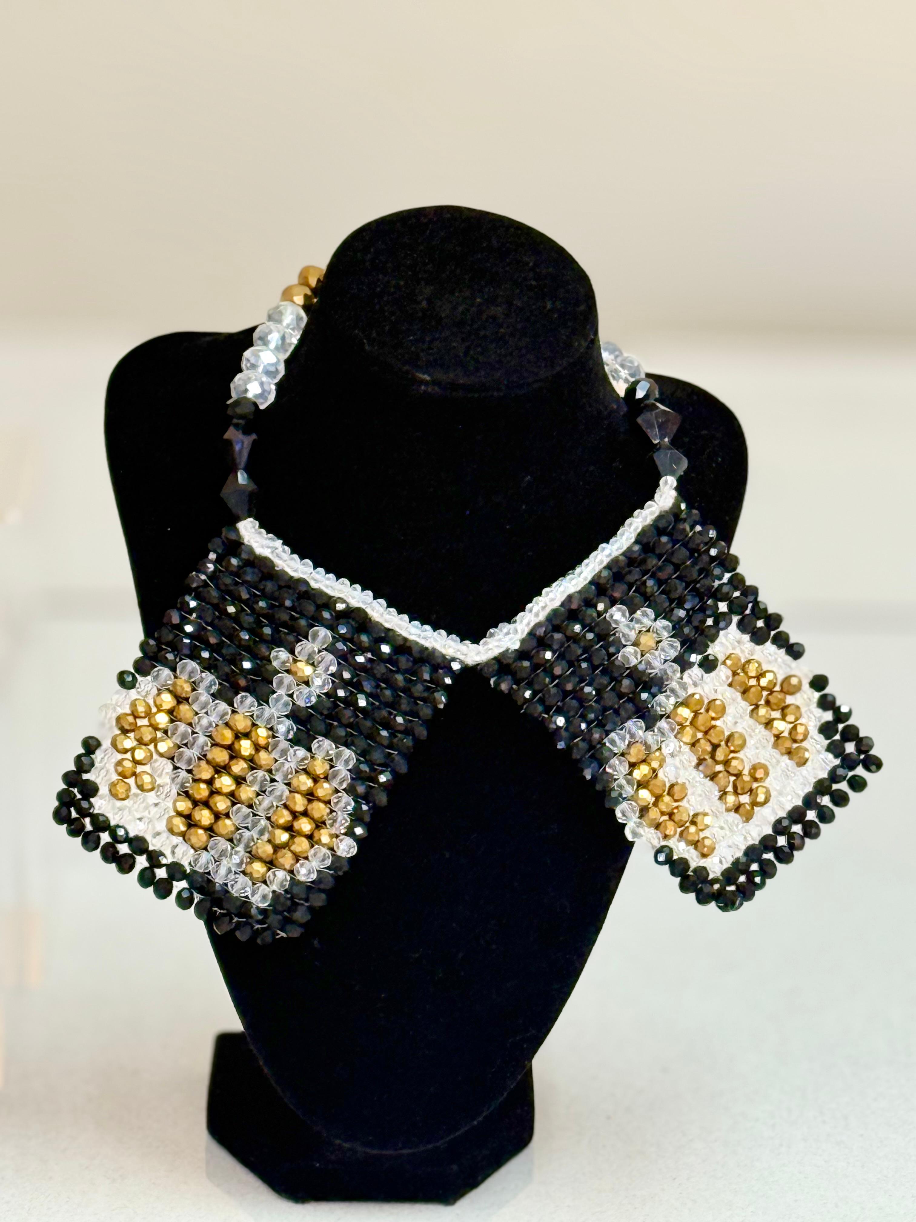 Black & Gold Crown – Luvuno